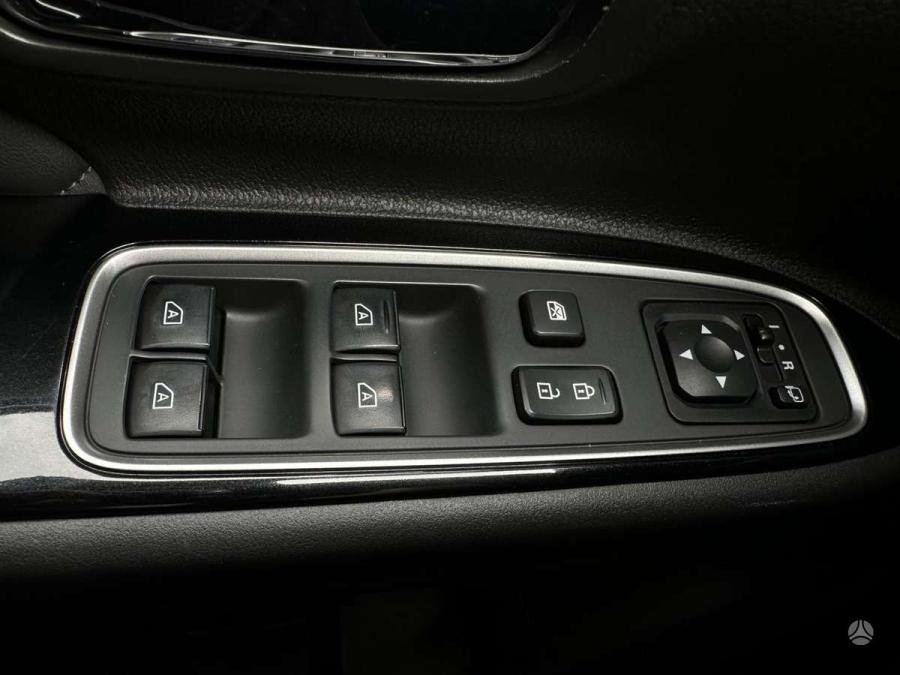 Melns Mitsubishi Outlander 2019 Viļņa, ar dzinēja tilpumu 2.40 L un nobraukumu 152 tūkst. km par 17250 €, foto 28 vietnē AUTOMOTO.COM.LV