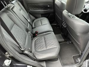 Black Mitsubishi Outlander 2019 in Avizieniai, with an engine capacity of 2.40 L and mileage of 152 thousand km for 17250 €, photo 11 on AUTOMOTO.COM.LV