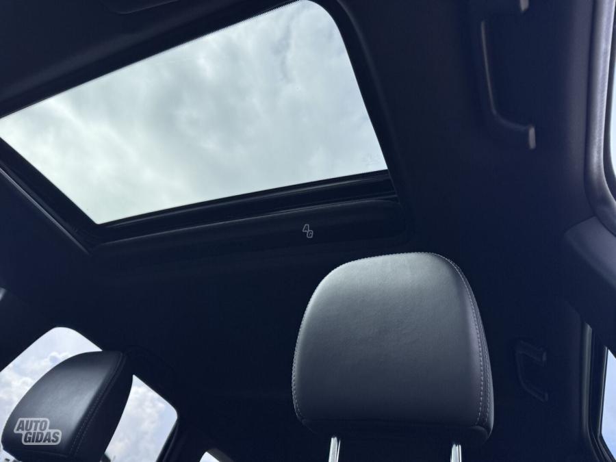 Black Mitsubishi Outlander 2019 in Avizieniai, with an engine capacity of 2.40 L and mileage of 152 thousand km for 17250 €, photo 12 on AUTOMOTO.COM.LV