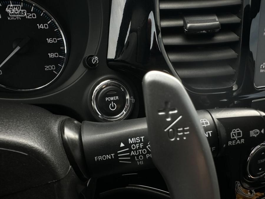 Black Mitsubishi Outlander 2019 in Avizieniai, with an engine capacity of 2.40 L and mileage of 152 thousand km for 17250 €, photo 19 on AUTOMOTO.COM.LV