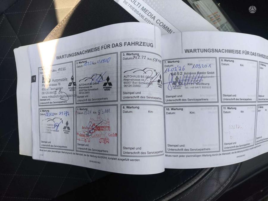 Black Mitsubishi Outlander 2019 in Vilnius, with an engine capacity of 2.36 L and mileage of 111 thousand km for 16750 €, photo 23 on AUTOMOTO.COM.LV