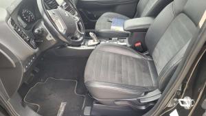 Black Mitsubishi Outlander 2019 in Siauliai, with an engine capacity of 2.00 L and mileage of 134 thousand km for 15200 €, photo 10 on AUTOMOTO.COM.LV