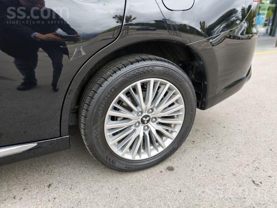Melns Mitsubishi Outlander 2019 Rīga, ar dzinēja tilpumu 2.40 L un nobraukumu 237 tūkst. km par 15600 €, foto 8 vietnē AUTOMOTO.COM.LV