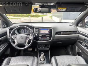 Melns Mitsubishi Outlander 2019 Rīga, ar dzinēja tilpumu 2.40 L un nobraukumu 237 tūkst. km par 15600 €, foto 9 vietnē AUTOMOTO.COM.LV