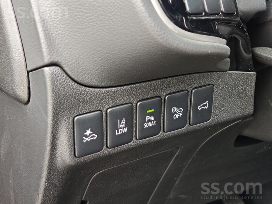 Melns Mitsubishi Outlander 2019 Rīga, ar dzinēja tilpumu 2.40 L un nobraukumu 237 tūkst. km par 15600 €, foto 13 vietnē AUTOMOTO.COM.LV
