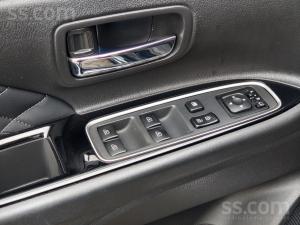 Melns Mitsubishi Outlander 2019 Rīga, ar dzinēja tilpumu 2.40 L un nobraukumu 237 tūkst. km par 15600 €, foto 14 vietnē AUTOMOTO.COM.LV