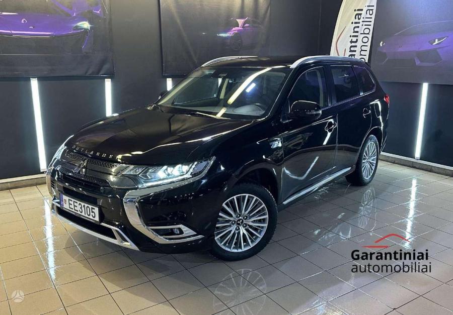 Melns Mitsubishi Outlander 2020 Viļņa, ar dzinēja tilpumu 2.36 L un nobraukumu 85 tūkst. km par 21450 €, foto 1 vietnē AUTOMOTO.COM.LV