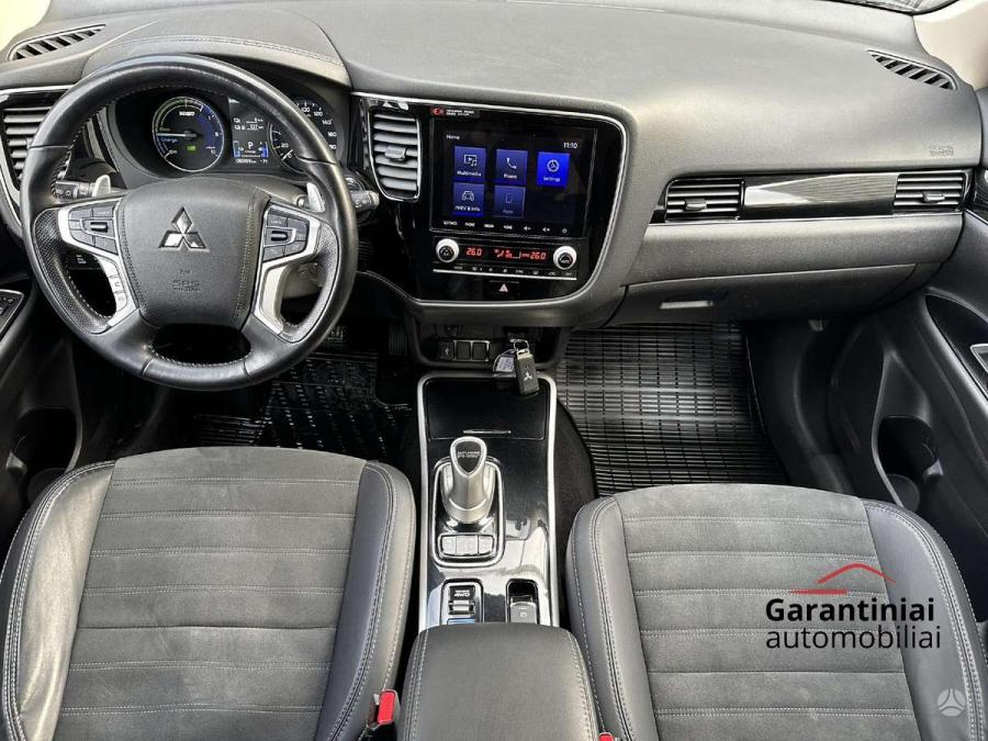 Melns Mitsubishi Outlander 2020 Viļņa, ar dzinēja tilpumu 2.36 L un nobraukumu 85 tūkst. km par 21450 €, foto 3 vietnē AUTOMOTO.COM.LV