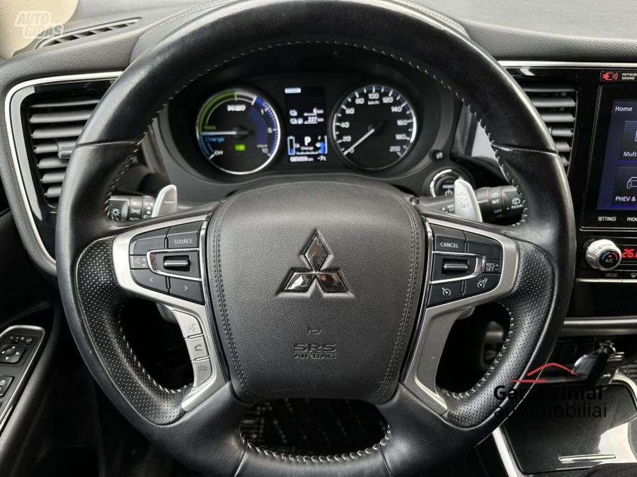Melns Mitsubishi Outlander 2020 Avižieniai, ar dzinēja tilpumu 2.40 L un nobraukumu 85 tūkst. km par 21450 €, foto 6 vietnē AUTOMOTO.COM.LV
