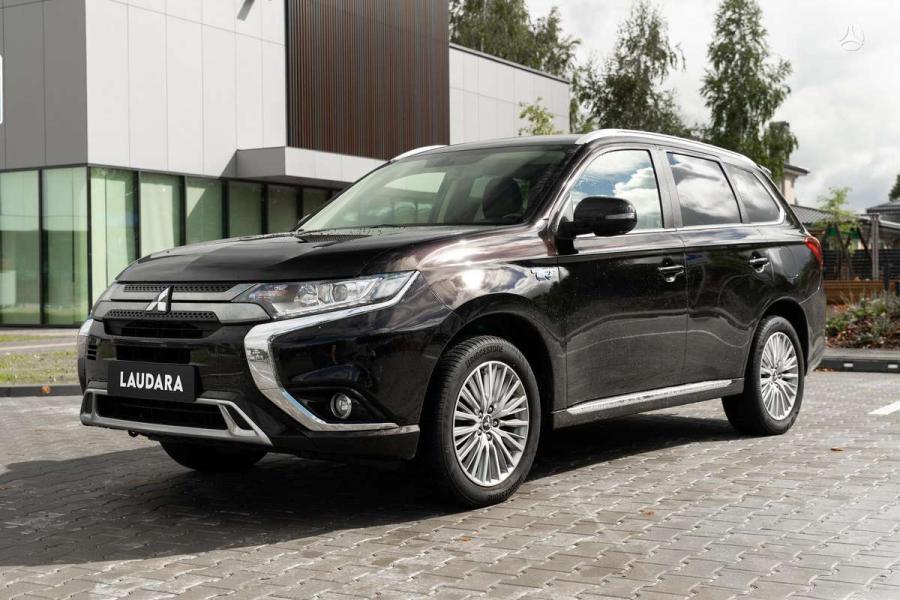 Melns Mitsubishi Outlander 2020 Viļņa, ar dzinēja tilpumu 2.00 L un nobraukumu 106 tūkst. km par 17500 €, foto 10 vietnē AUTOMOTO.COM.LV