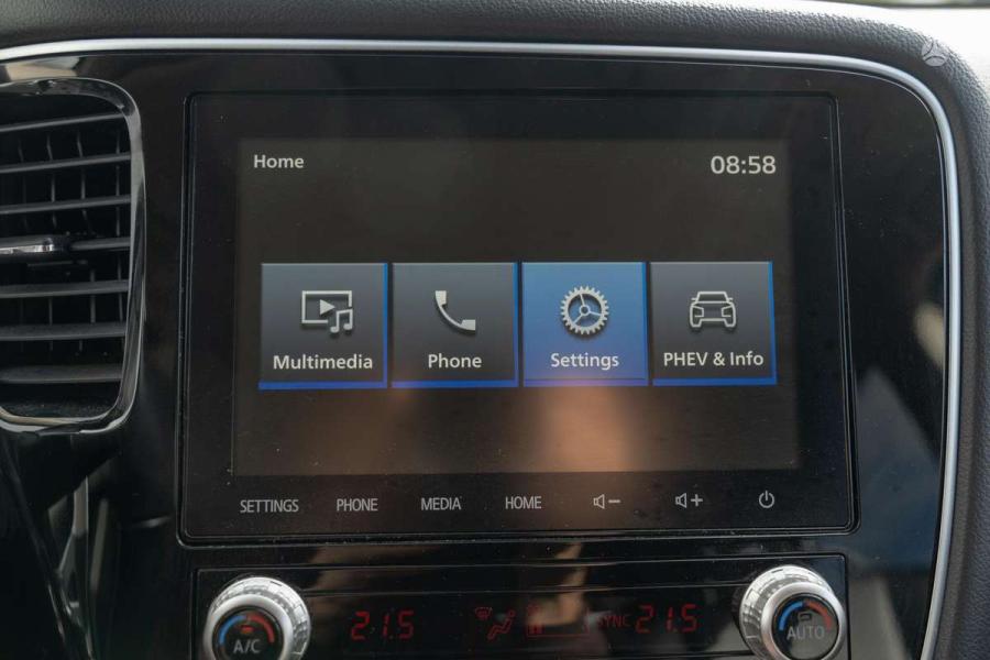 Melns Mitsubishi Outlander 2020 Viļņa, ar dzinēja tilpumu 2.00 L un nobraukumu 106 tūkst. km par 17500 €, foto 22 vietnē AUTOMOTO.COM.LV