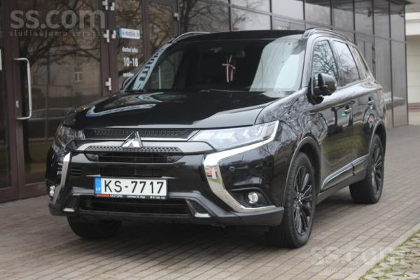 Melns Mitsubishi Outlander 2021 Rīga, ar dzinēja tilpumu 2.00 L un nobraukumu 62 tūkst. km par 19990 €, foto 1 vietnē AUTOMOTO.COM.LV