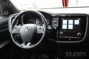 Melns Mitsubishi Outlander 2021 Rīga, ar dzinēja tilpumu 2.00 L un nobraukumu 62 tūkst. km par 19990 €, foto 9 vietnē AUTOMOTO.COM.LV