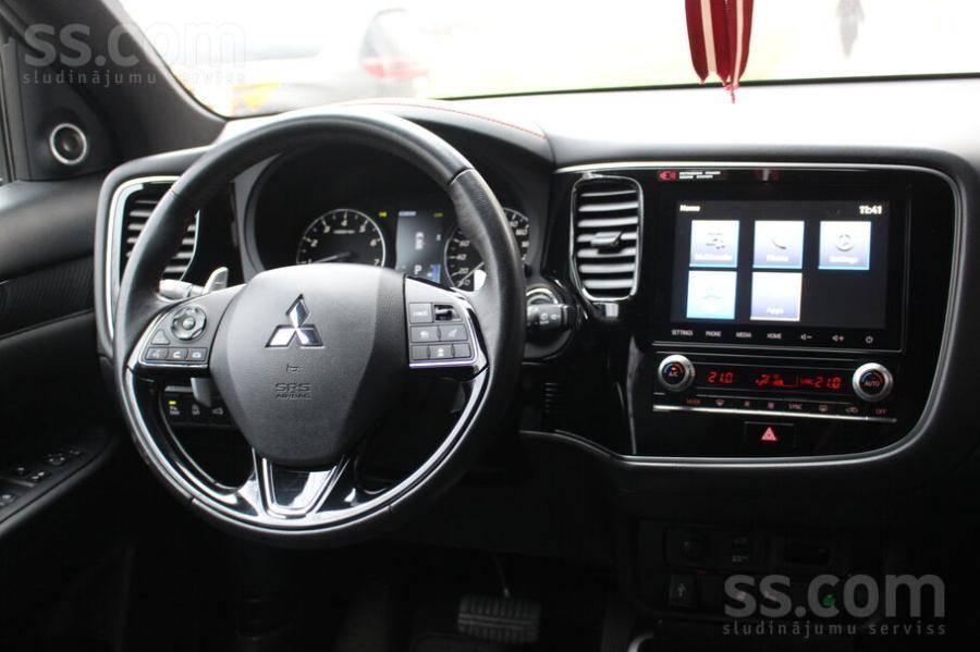 Melns Mitsubishi Outlander 2021 Rīga, ar dzinēja tilpumu 2.00 L un nobraukumu 62 tūkst. km par 19990 €, foto 9 vietnē AUTOMOTO.COM.LV