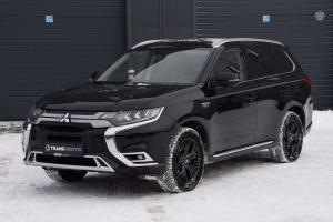 Melns Mitsubishi Outlander 2021 Viļņa, ar dzinēja tilpumu 2.36 L un nobraukumu 215 tūkst. km par 17500 €, foto 6 vietnē AUTOMOTO.COM.LV