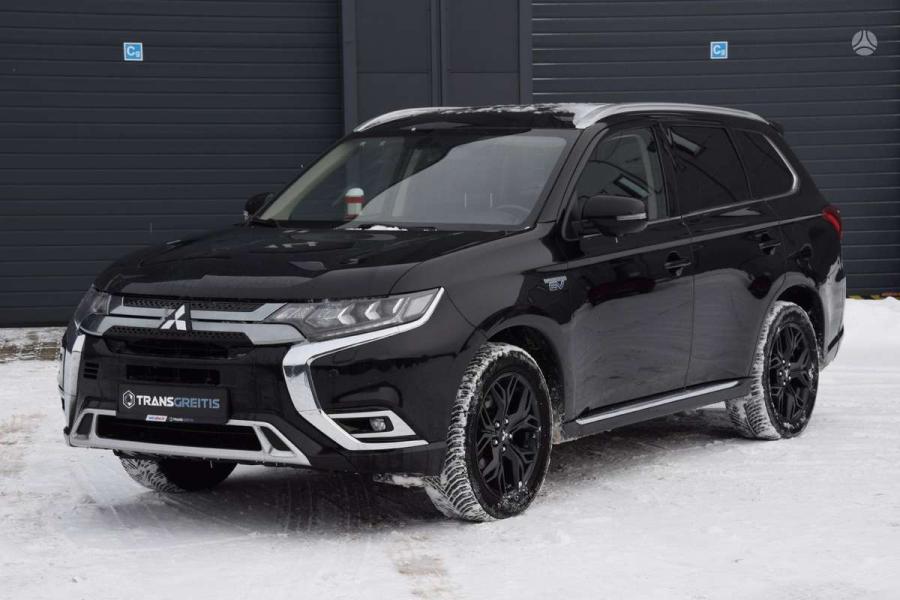 Melns Mitsubishi Outlander 2021 Viļņa, ar dzinēja tilpumu 2.36 L un nobraukumu 215 tūkst. km par 17500 €, foto 6 vietnē AUTOMOTO.COM.LV