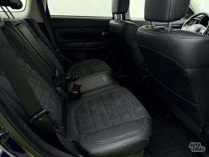 Black Mitsubishi Outlander 2021 in Avizieniai, with an engine capacity of 2.00 L and mileage of 72 thousand km for 17450 €, photo 12 on AUTOMOTO.COM.LV