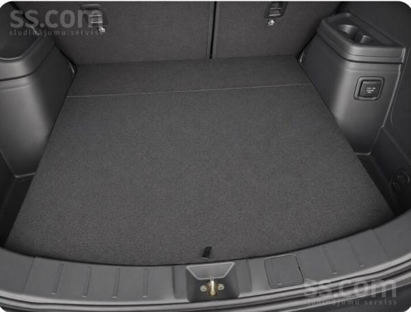 Black Mitsubishi Outlander 2021 in Ventspils, with an engine capacity of 2.40 L and mileage of 83 thousand km for 22650 €, photo 5 on AUTOMOTO.COM.LV
