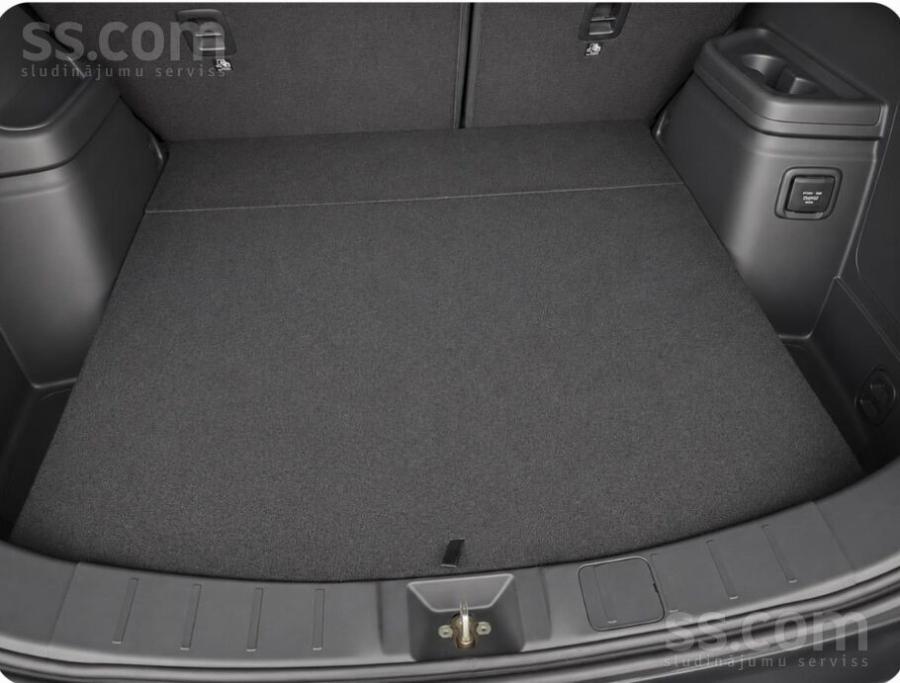 Black Mitsubishi Outlander 2021 in Ventspils, with an engine capacity of 2.40 L and mileage of 83 thousand km for 22650 €, photo 6 on AUTOMOTO.COM.LV