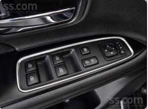 Black Mitsubishi Outlander 2021 in Ventspils, with an engine capacity of 2.40 L and mileage of 83 thousand km for 22650 €, photo 9 on AUTOMOTO.COM.LV