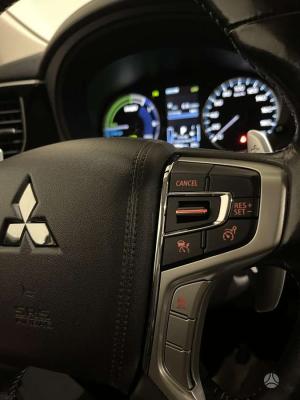 Melns Mitsubishi Outlander 2021 Klaipėda, ar dzinēja tilpumu 2.36 L un nobraukumu 54 tūkst. km par 21500 €, foto 17 vietnē AUTOMOTO.COM.LV