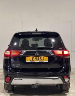 Melns Mitsubishi Outlander 2021 Klaipėda, ar dzinēja tilpumu 2.36 L un nobraukumu 54 tūkst. km par 21500 €, foto 23 vietnē AUTOMOTO.COM.LV