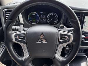 Melns Mitsubishi Outlander 2021 Viļņa, ar dzinēja tilpumu 2.40 L un nobraukumu 140 tūkst. km par 19950 €, foto 15 vietnē AUTOMOTO.COM.LV
