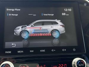 Melns Mitsubishi Outlander 2021 Viļņa, ar dzinēja tilpumu 2.40 L un nobraukumu 140 tūkst. km par 19950 €, foto 24 vietnē AUTOMOTO.COM.LV