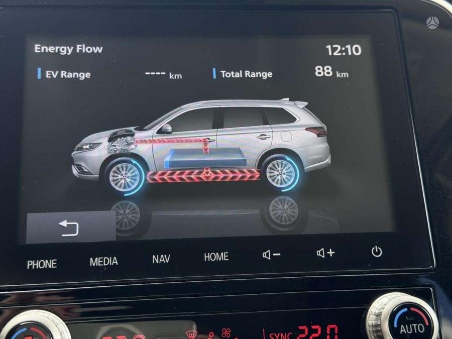 Melns Mitsubishi Outlander 2021 Viļņa, ar dzinēja tilpumu 2.40 L un nobraukumu 140 tūkst. km par 19950 €, foto 24 vietnē AUTOMOTO.COM.LV