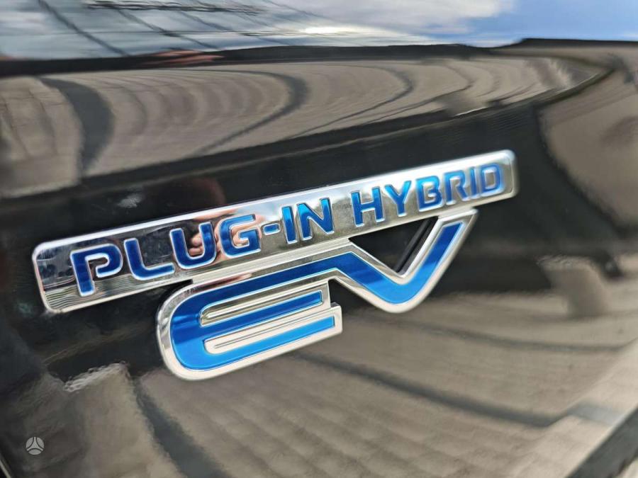 Melns Mitsubishi Outlander 2021 Viļņa, ar dzinēja tilpumu 2.36 L un nobraukumu 82 tūkst. km par 19200 €, foto 10 vietnē AUTOMOTO.COM.LV