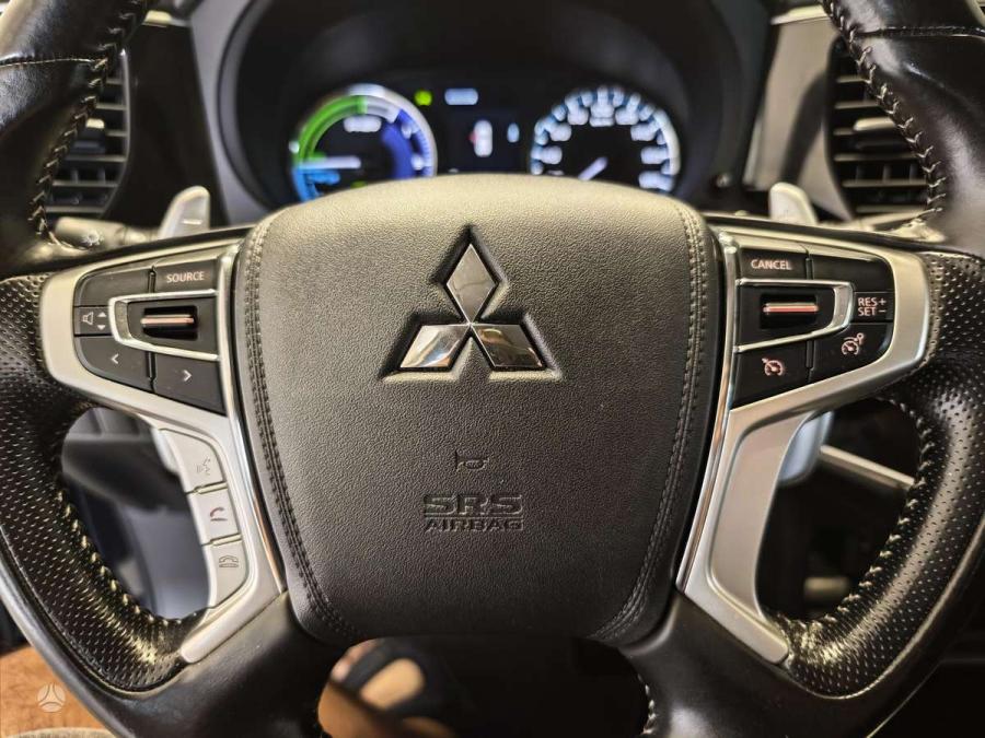 Melns Mitsubishi Outlander 2021 Viļņa, ar dzinēja tilpumu 2.36 L un nobraukumu 82 tūkst. km par 19200 €, foto 21 vietnē AUTOMOTO.COM.LV