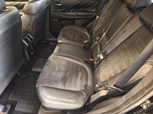Melns Mitsubishi Outlander 2021 Viļņa, ar dzinēja tilpumu 2.36 L un nobraukumu 82 tūkst. km par 19200 €, foto 35 vietnē AUTOMOTO.COM.LV