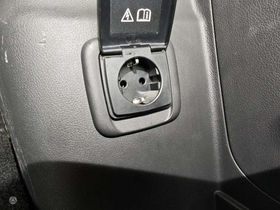 Melns Mitsubishi Outlander 2021 Viļņa, ar dzinēja tilpumu 2.36 L un nobraukumu 82 tūkst. km par 19200 €, foto 38 vietnē AUTOMOTO.COM.LV