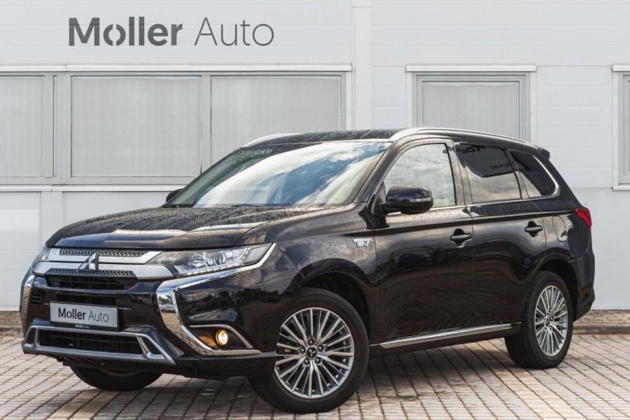 Melns Mitsubishi Outlander 2021 Ventspils, ar dzinēja tilpumu 2.40 L un nobraukumu 85 tūkst. km par 20200 €, foto 1 vietnē AUTOMOTO.COM.LV