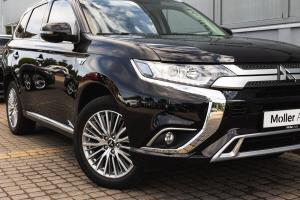 Melns Mitsubishi Outlander 2021 Ventspils, ar dzinēja tilpumu 2.40 L un nobraukumu 85 tūkst. km par 20200 €, foto 13 vietnē AUTOMOTO.COM.LV