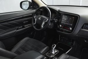 Melns Mitsubishi Outlander 2021 Ventspils, ar dzinēja tilpumu 2.40 L un nobraukumu 85 tūkst. km par 20200 €, foto 16 vietnē AUTOMOTO.COM.LV
