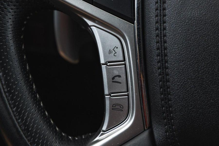 Melns Mitsubishi Outlander 2021 Ventspils, ar dzinēja tilpumu 2.40 L un nobraukumu 85 tūkst. km par 20200 €, foto 21 vietnē AUTOMOTO.COM.LV
