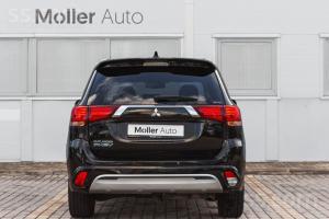Melns Mitsubishi Outlander 2021 Ventspils, ar dzinēja tilpumu 2.40 L un nobraukumu 85 tūkst. km par 20200 €, foto 5 vietnē AUTOMOTO.COM.LV