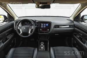 Melns Mitsubishi Outlander 2021 Ventspils, ar dzinēja tilpumu 2.40 L un nobraukumu 85 tūkst. km par 20200 €, foto 18 vietnē AUTOMOTO.COM.LV