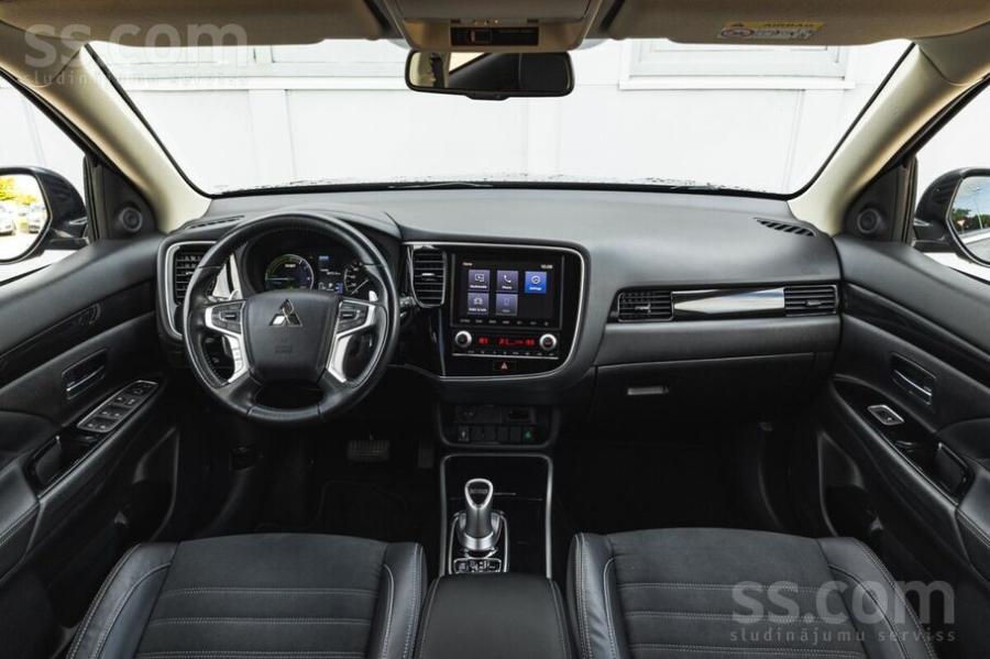 Melns Mitsubishi Outlander 2021 Ventspils, ar dzinēja tilpumu 2.40 L un nobraukumu 85 tūkst. km par 20200 €, foto 18 vietnē AUTOMOTO.COM.LV