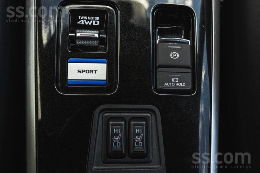 Melns Mitsubishi Outlander 2021 Ventspils, ar dzinēja tilpumu 2.40 L un nobraukumu 85 tūkst. km par 20200 €, foto 31 vietnē AUTOMOTO.COM.LV
