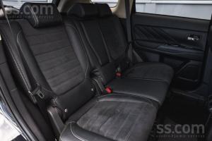 Melns Mitsubishi Outlander 2021 Ventspils, ar dzinēja tilpumu 2.40 L un nobraukumu 85 tūkst. km par 20200 €, foto 33 vietnē AUTOMOTO.COM.LV