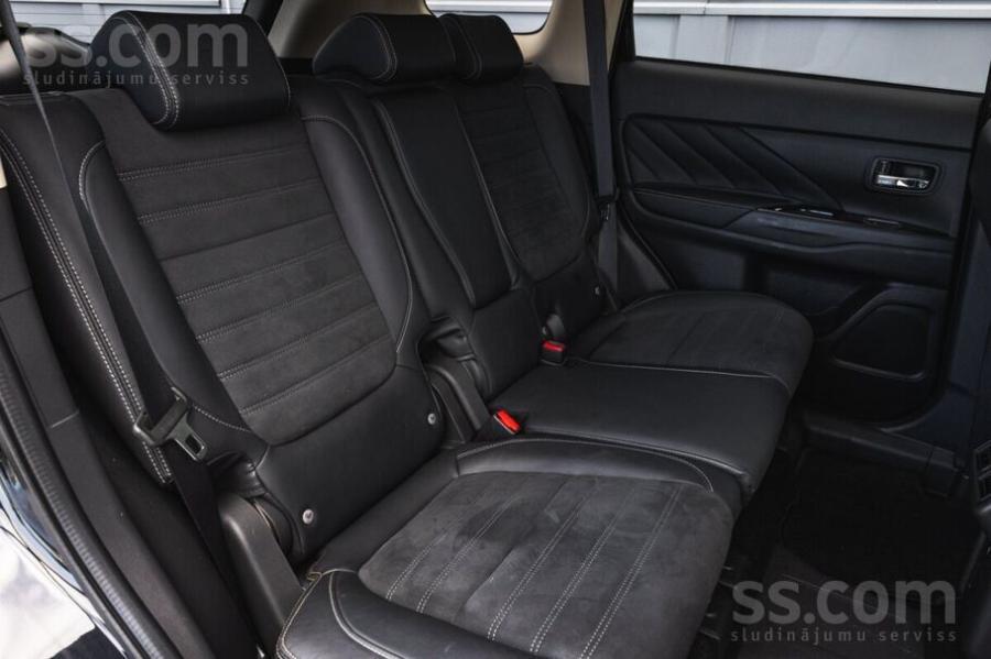 Melns Mitsubishi Outlander 2021 Ventspils, ar dzinēja tilpumu 2.40 L un nobraukumu 85 tūkst. km par 20200 €, foto 33 vietnē AUTOMOTO.COM.LV