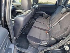 Melns Mitsubishi Outlander 2011 Viļņa, ar dzinēja tilpumu 2.40 L un nobraukumu 215 tūkst. km par 3499 €, foto 13 vietnē AUTOMOTO.COM.LV