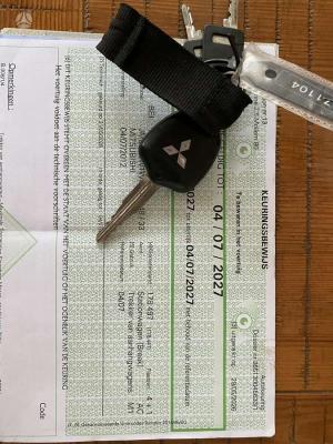 Melns Mitsubishi Outlander 2012 Kauņa, ar dzinēja tilpumu 2.20 L un nobraukumu 179 tūkst. km par 6150 €, foto 5 vietnē AUTOMOTO.COM.LV