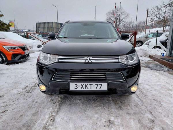 Melns Mitsubishi Outlander 2014 Klaipėda, ar dzinēja tilpumu 2.00 L un nobraukumu 237 tūkst. km par 7999 €, foto 4 vietnē AUTOMOTO.COM.LV