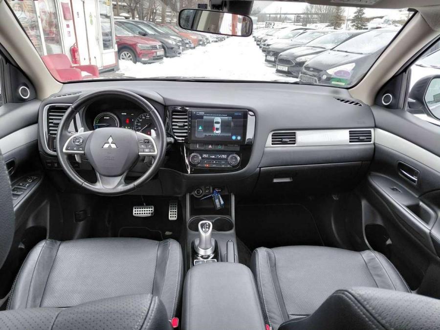 Melns Mitsubishi Outlander 2014 Klaipėda, ar dzinēja tilpumu 2.00 L un nobraukumu 237 tūkst. km par 7999 €, foto 15 vietnē AUTOMOTO.COM.LV