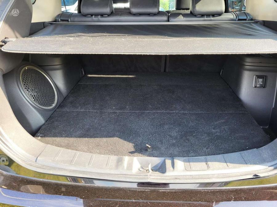 Black Mitsubishi Outlander 2015 in Vilnius, with an engine capacity of 2.00 L and mileage of 178 thousand km for 13550 €, photo 10 on AUTOMOTO.COM.LV