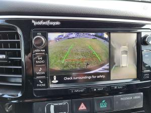 Black Mitsubishi Outlander 2015 in Vilnius, with an engine capacity of 2.00 L and mileage of 178 thousand km for 13550 €, photo 15 on AUTOMOTO.COM.LV