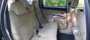 Black Mitsubishi Outlander 2011 in Tallinn, with an engine capacity of 2.40 L and mileage of 260 thousand km for 5790 €, photo 10 on AUTOMOTO.COM.LV